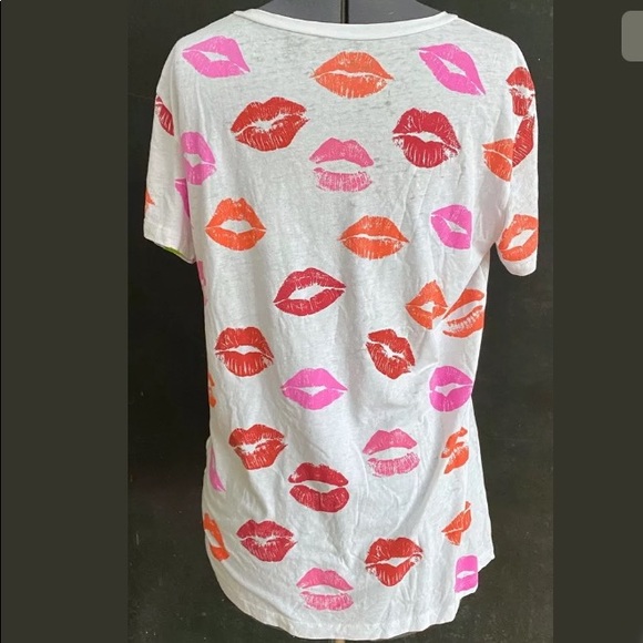 Cha Sor | Tops | New Cha Sor Ladies Tshirt Red Pink Coral Lipstick ...
